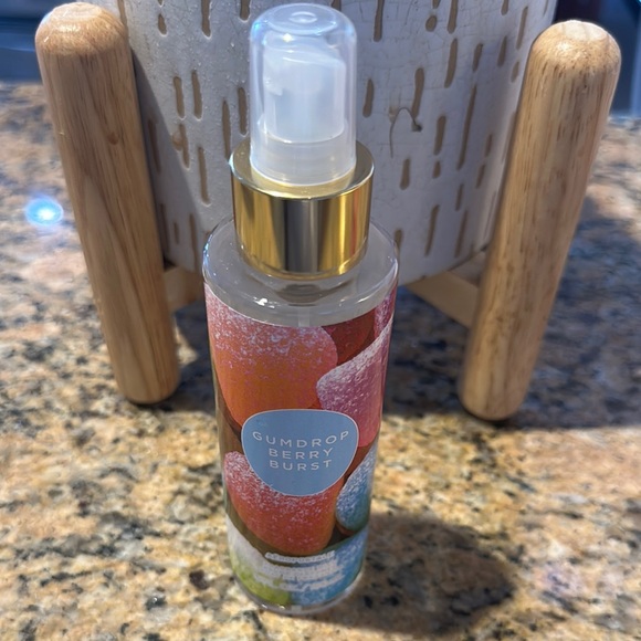 Aeropostale | Bath & Body | Gumdrop Berry Burst Body Spray | Poshmark